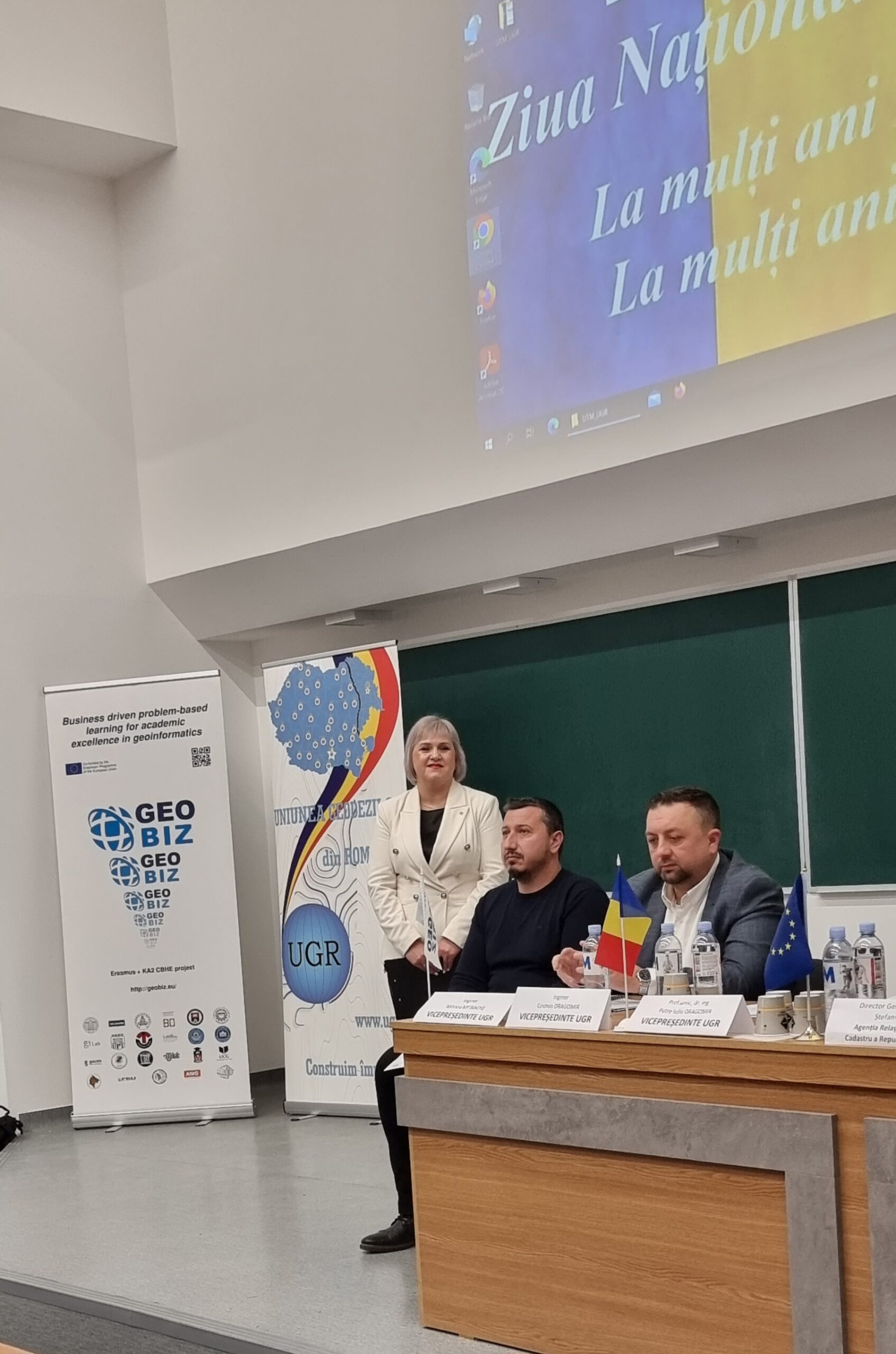 De Ziua Națională a României, Uniunea Geodezilor din România a pus ...