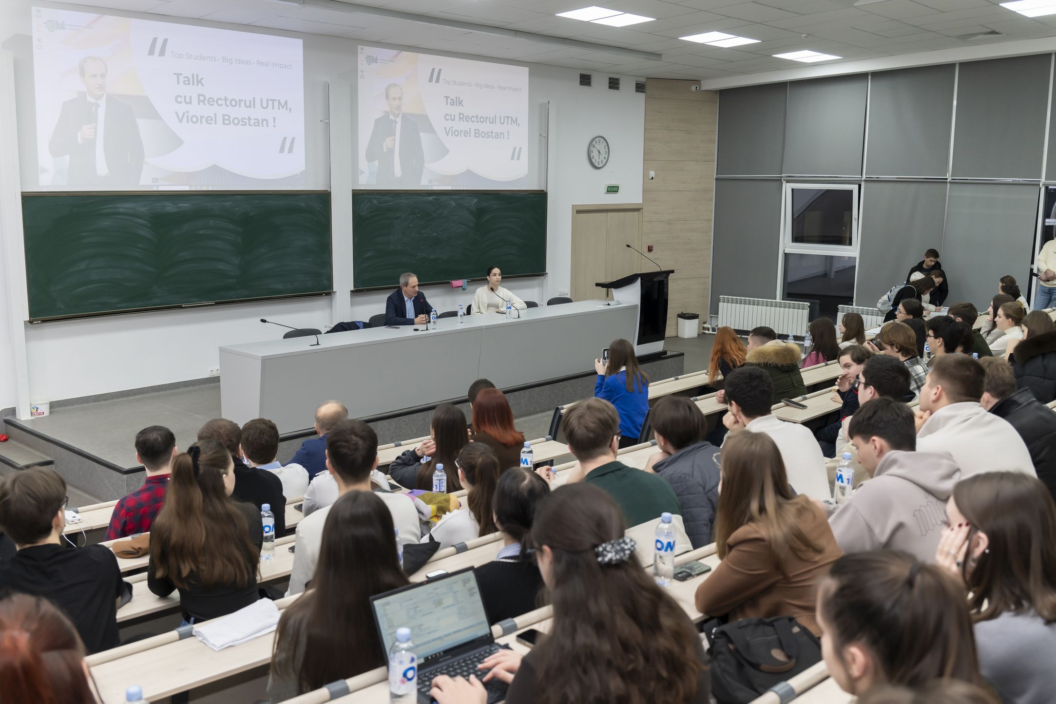 Rectorul UTM, Viorel Bostan, în dialog deschis cu studenții: întrebări ...