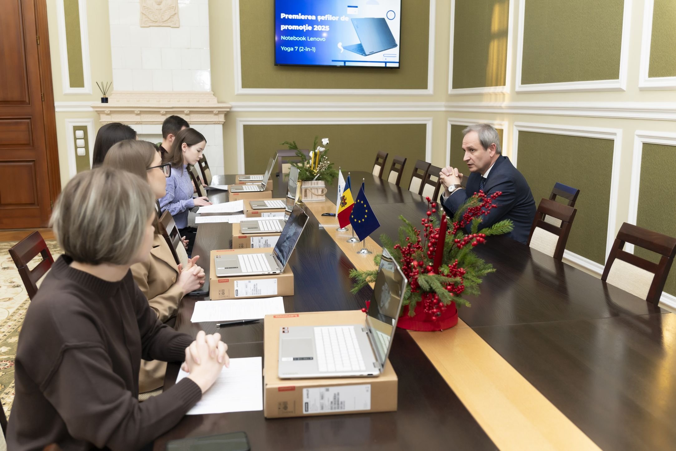 Viitorul se construiește cu încredere: Rectorul UTM, Viorel Bostan, a ...